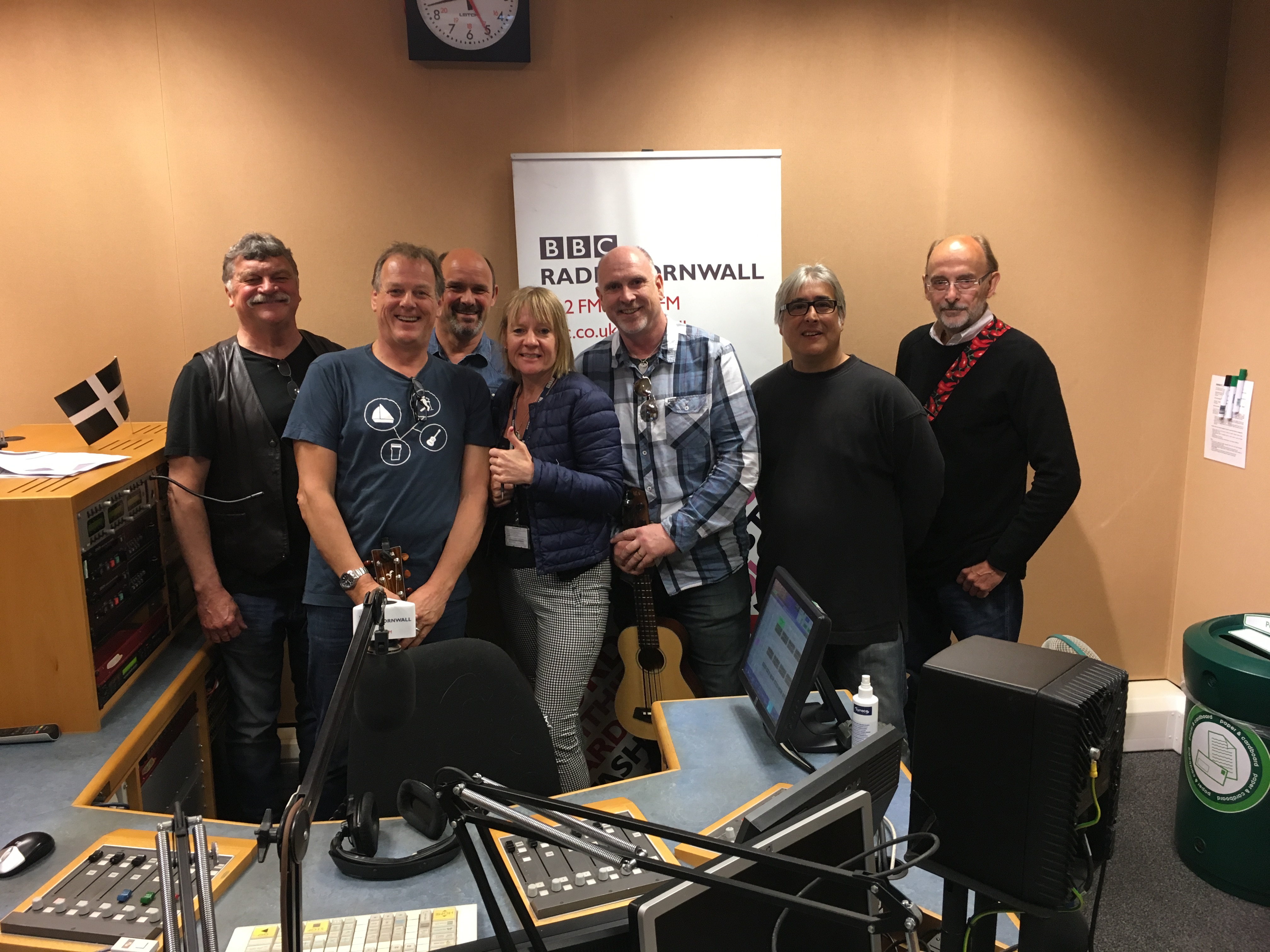 The Pics – The Countrymen